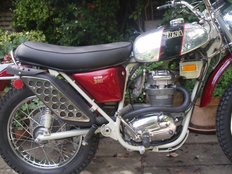 BSA B25 - British Classic Motorcycles